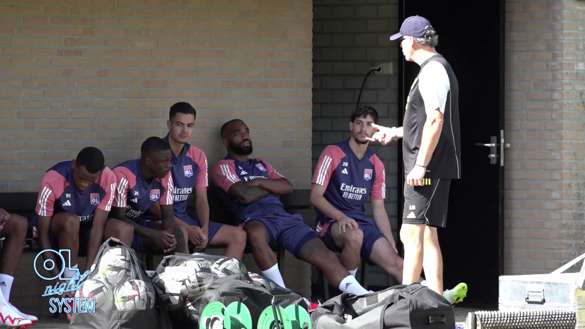 @OL/OLPLAY / Twitter