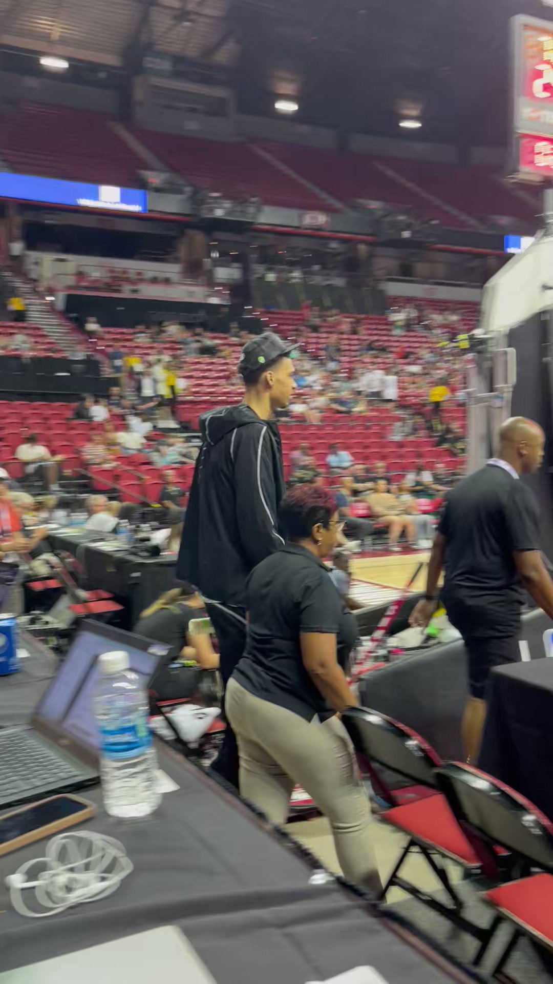 ClutchPoints on Twitter: "Just kidding, Wemby’s back 😅 https://t.co/g06Qae4y4W" / Twitter