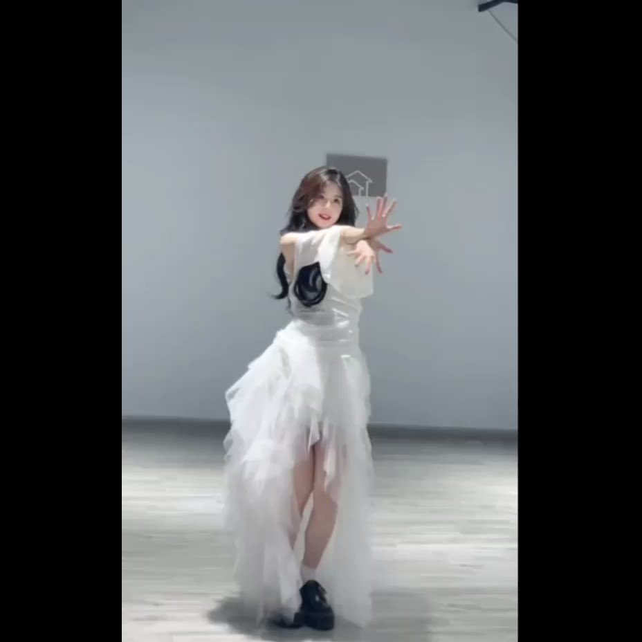 Sena Bokep Indo SEX Cewek Nontop (@ElaineDanies599) / Twitter