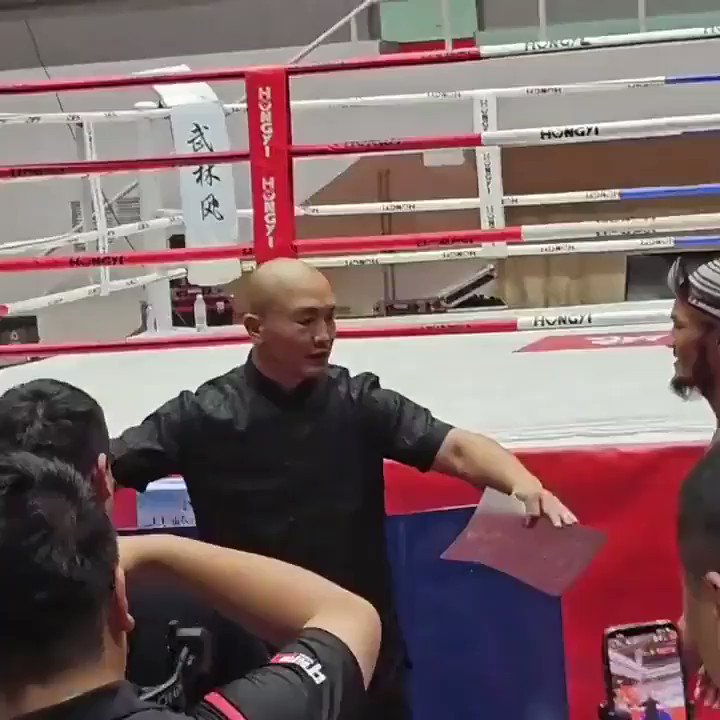 The ЮҮХҮҮ On Twitter 🇲🇳Монголын тулаанч Э Ганзоригийн 🇨🇳БНХАУ тамирчинтай хийсэн 🤜🏻🥊 тулааны