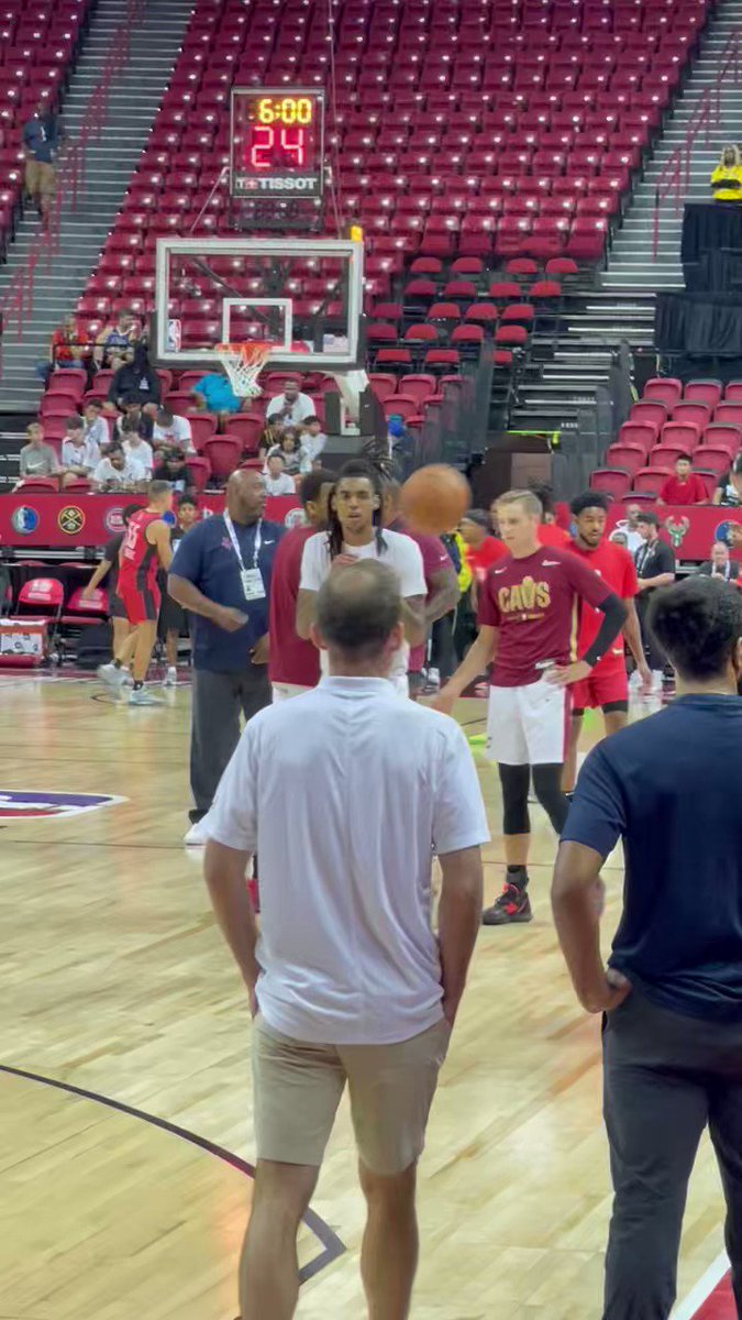 Clutchpoints On Twitter Emoni Bates And Isaiah Mobley Gearing Up For
