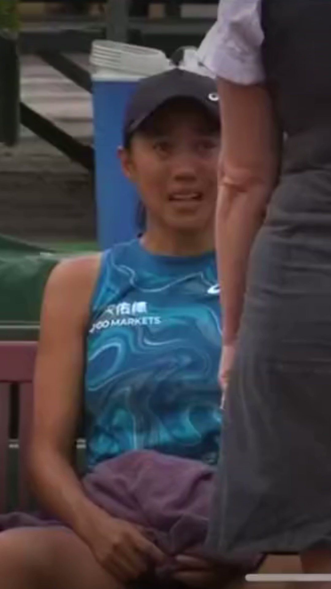 Ifeng News On Twitter Some1namedryan Watch Zhang Shuai Retired In Tears Amid Jeers From The
