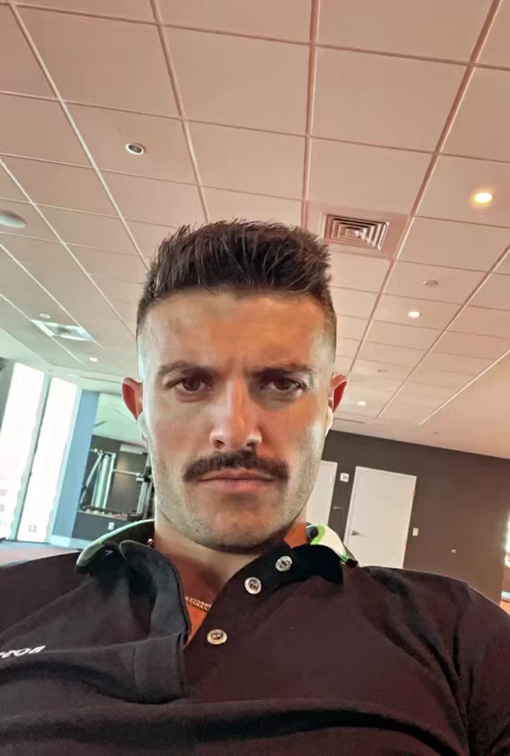 Gideon Heilpern on Twitter: "Stache is really improving my life. I’m training harder in the gym ...