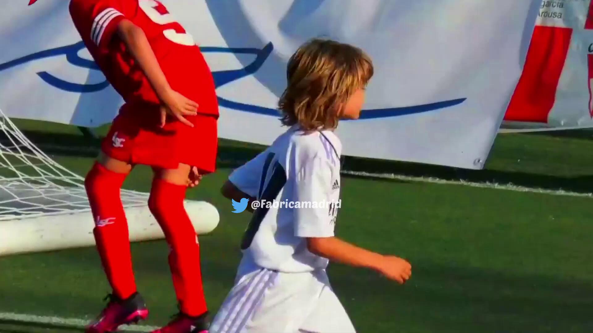 Real Madrid Fabrica on Twitter: "📹🇪🇸 Hugo Fernández El Pequeño 1️⃣0️⃣. Hugo gives me the same ...
