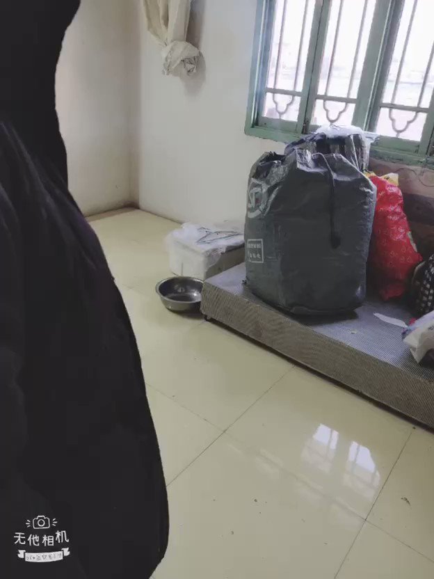 阿 大伯吃我脚丫,最后大伯没忍住脱掉脱掉了我的内裤,我用脚丫夹着内裤让他闻,没想到一把年纪了还能硬得起来,最后被大伯无套进入。爽死了!投稿💌: 日理万姬