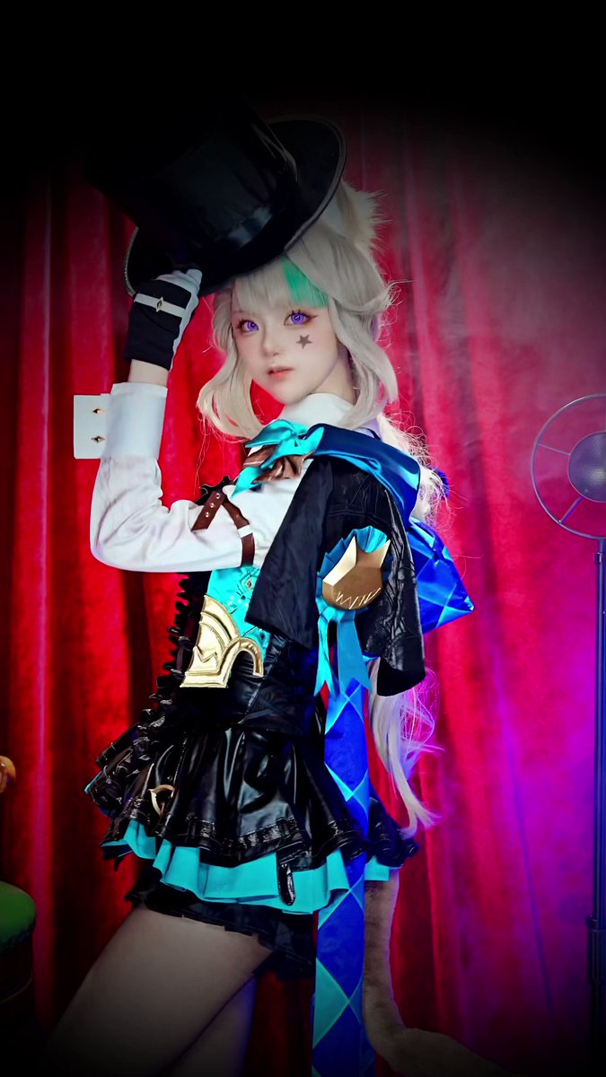 小柔SeeU(@seeu_cosplay ):表演即将开始 🤹‍♀️マジックショーが始まる🪄🎉 #原神cos #Lynette #genshin