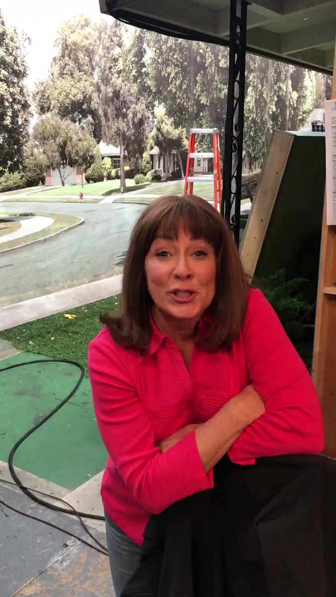 The Middle On Twitter A Message From Patriciaheaton Themiddles Farewell Season Premieres