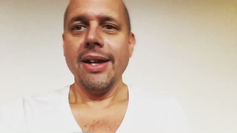 Ralph Ruthe on Twitter: "Meine Schwester hat heute Geburtstag. Ich kann ihr nicht persönlich ...