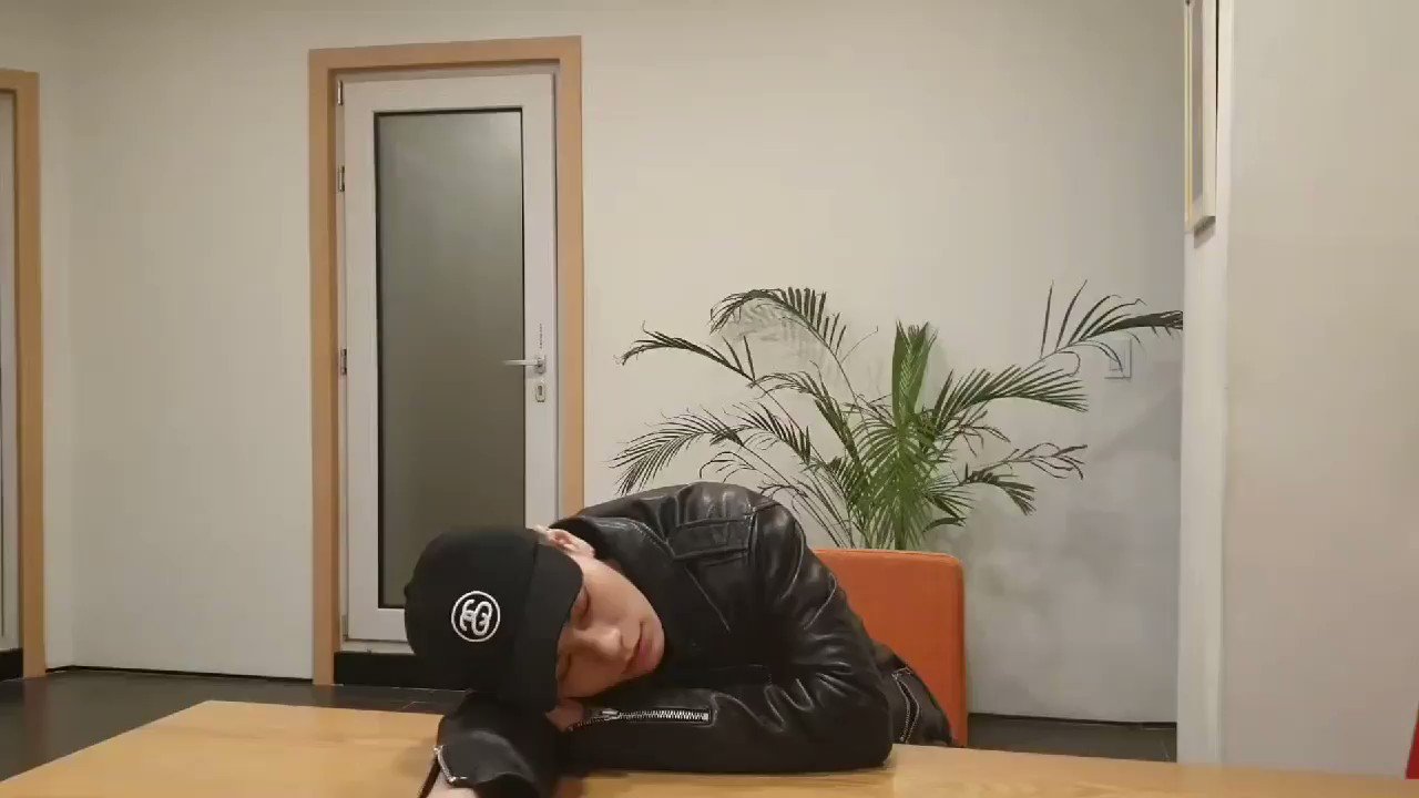 JBJ95 AWAKE(2019) / Twitter