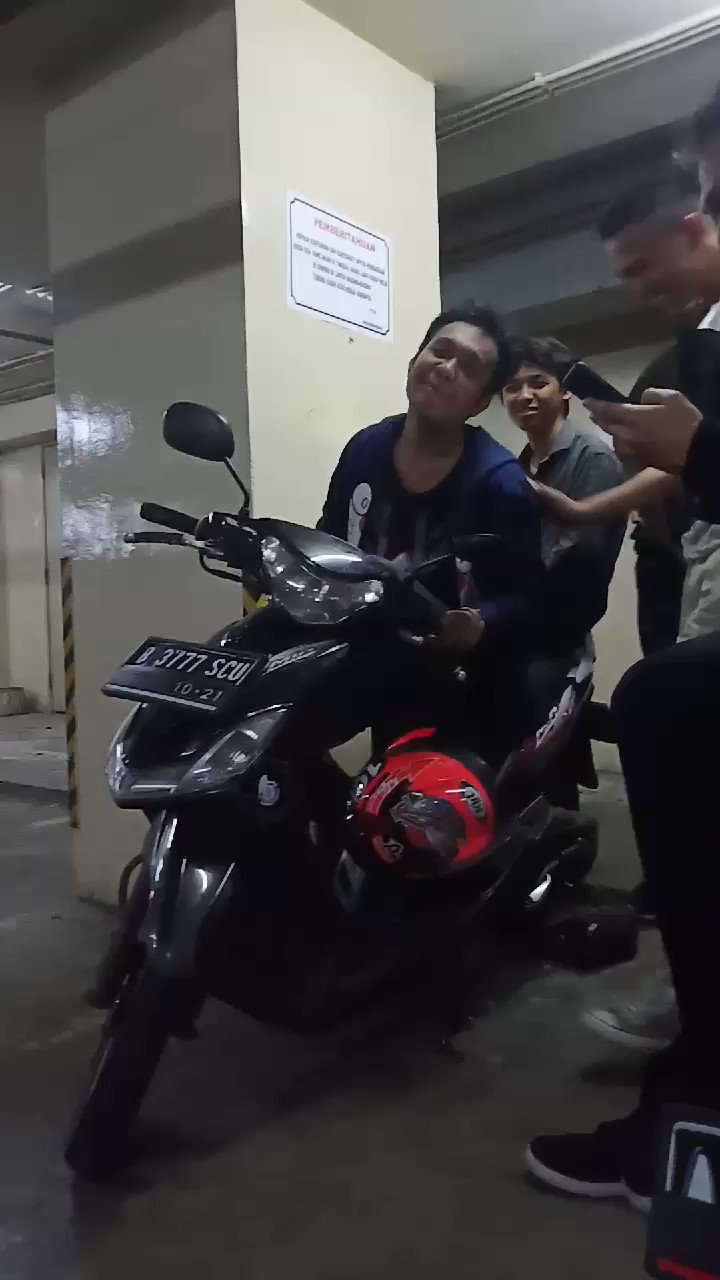 Divari Caldivianto on Twitter: "Pernyataan pertama ybs mengaku bahwa dia dipukulin Pernyataan ...