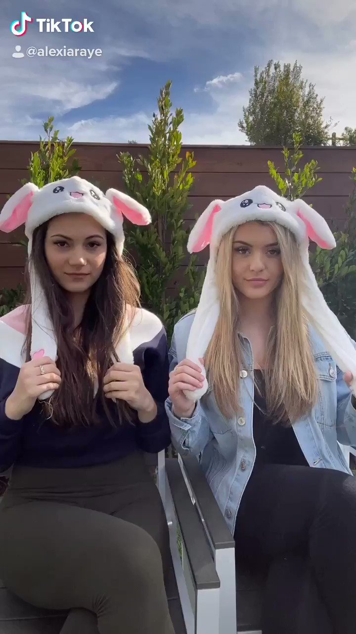 alexia🌻 on Twitter: "eee ooo @brookeab eee ooo https://t.co/vURw6yUVNu" / Twitter