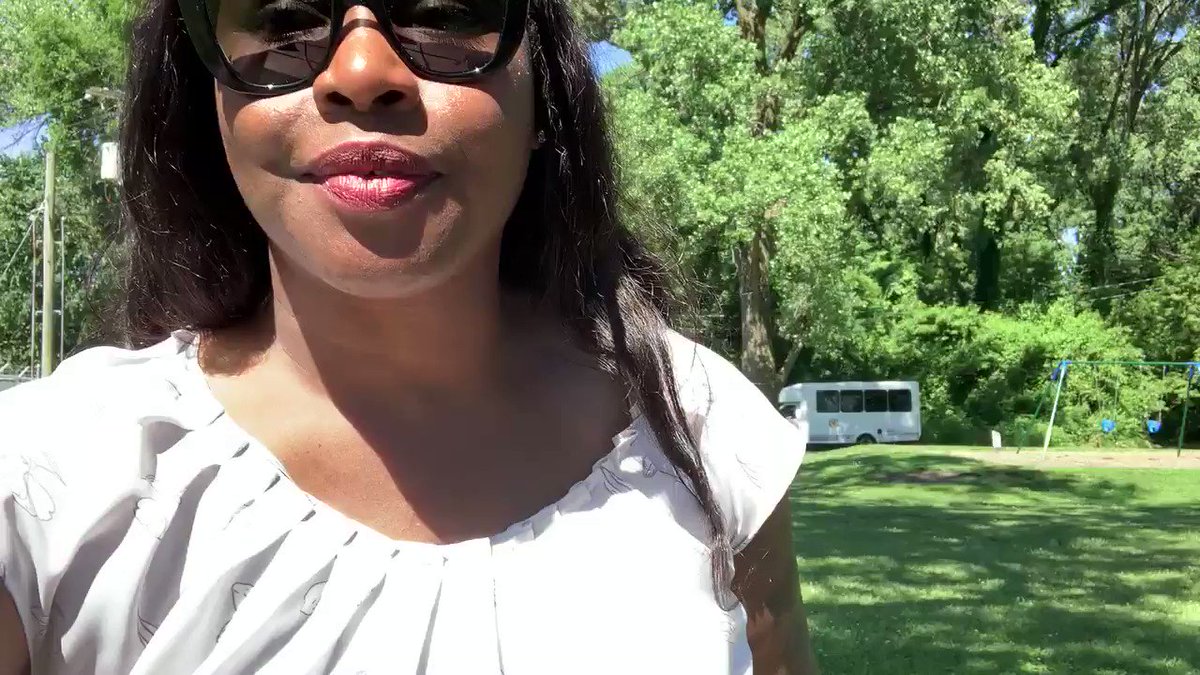 Wanda Booth's Instagram, Twitter & Facebook on IDCrawl