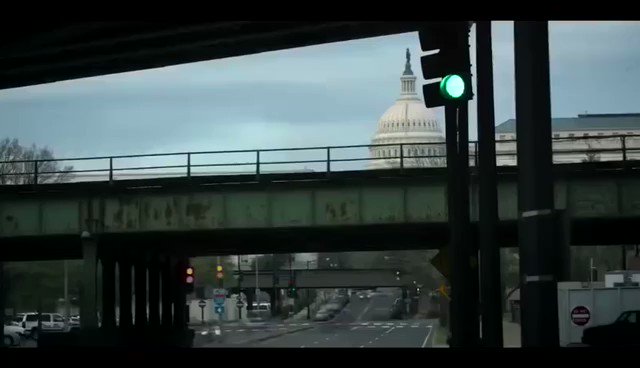 一段旧片能否唤起你的记忆？ 回想一下川普当选之前的美国，川普离任时的美国，与现今的美国。 这个世界变好了么？还是更烂？ 那些曾经支持你去支持川普的原因，发生改变了么？ Jacob🇨🇦