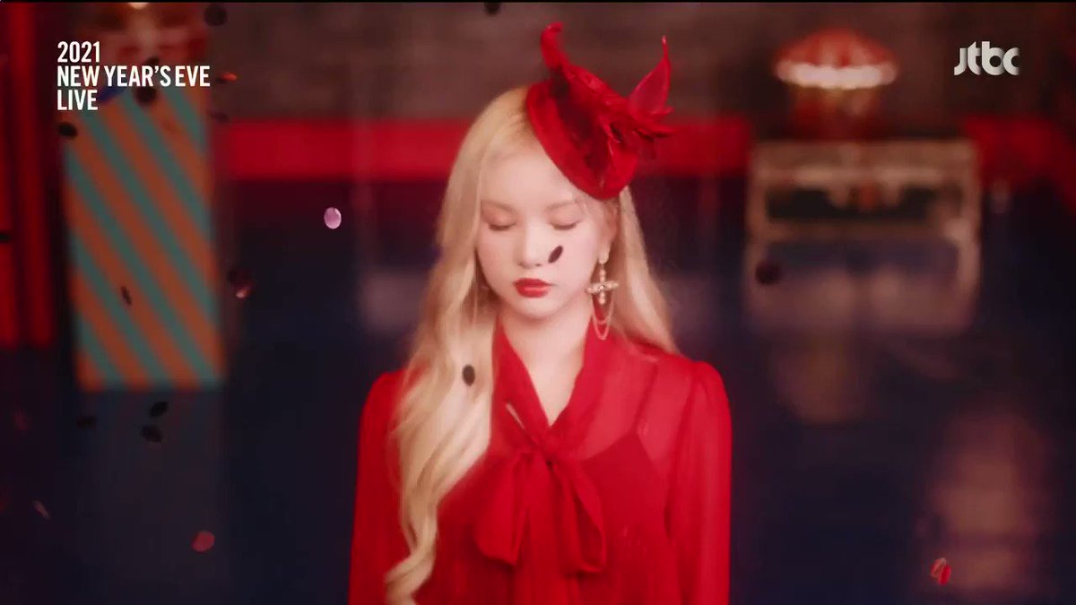 🦋 on Twitter: "RT @JYRSOUL: tavam falando do "comeback" circo do gfriend na tml e agora tô ...