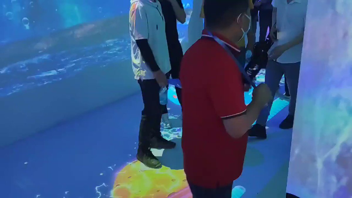 2021中国Immasive Industry Expo 中国イマーシブ産業展 VR AR ゲーム機 アトラクション - posfie