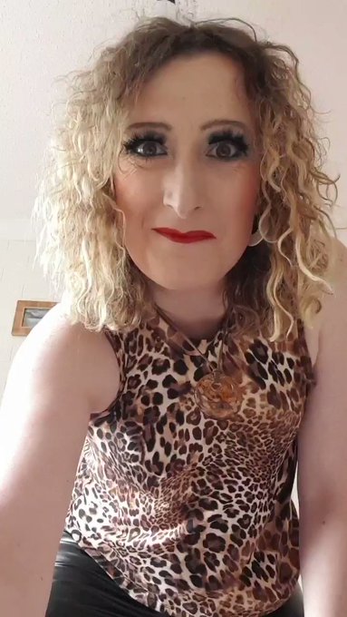 Tw Pornstars Essex Girl Lisa The Most Liked Pictures And Videos From Twitter For All Time