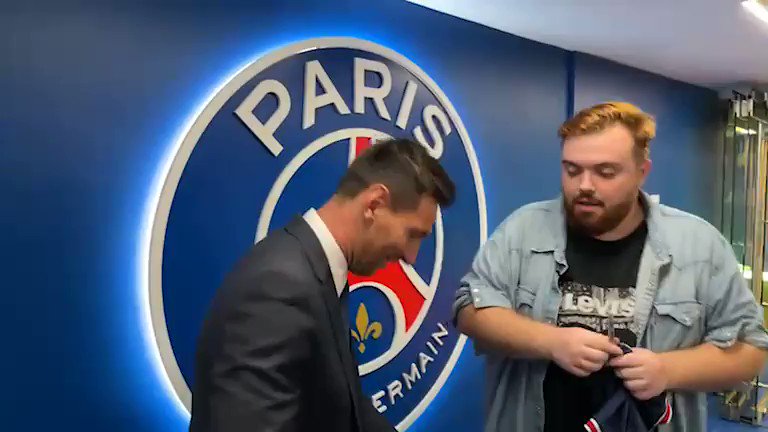 Sudanalytics on Twitter: "Sigan la mano derecha de Ibai, ESTABA TEMBLANDO. https://t.co ...