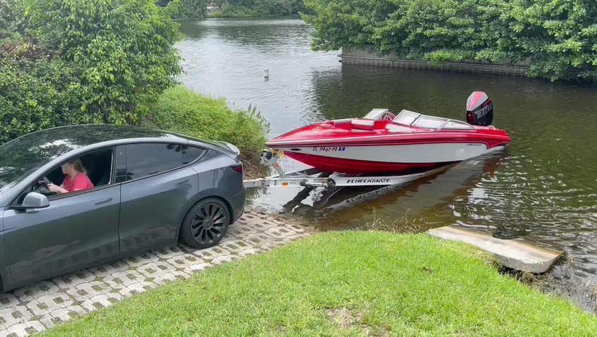 Tesla model 3 boat store