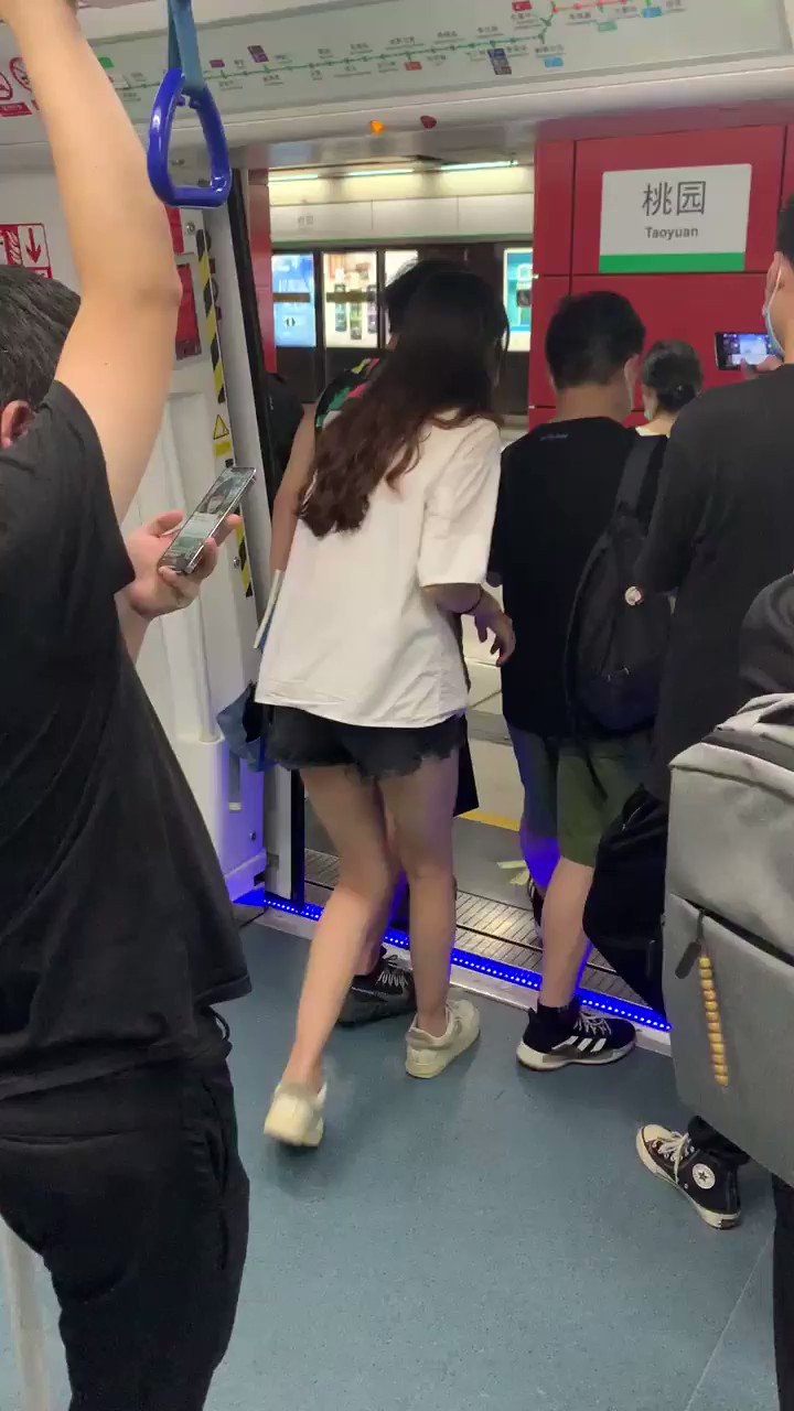 深圳久億 On Twitter 手慢无。。。太美了，男朋友鸡巴够不够大，想比一比 Bmrqn87esz Twitter