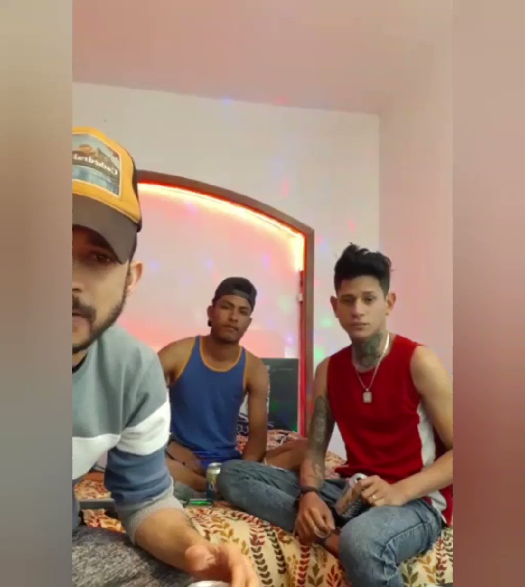 Javian9️⃣3️⃣k On Twitter 😋this Is How I Taught 2 Teens Great Sex😈🥃 😏