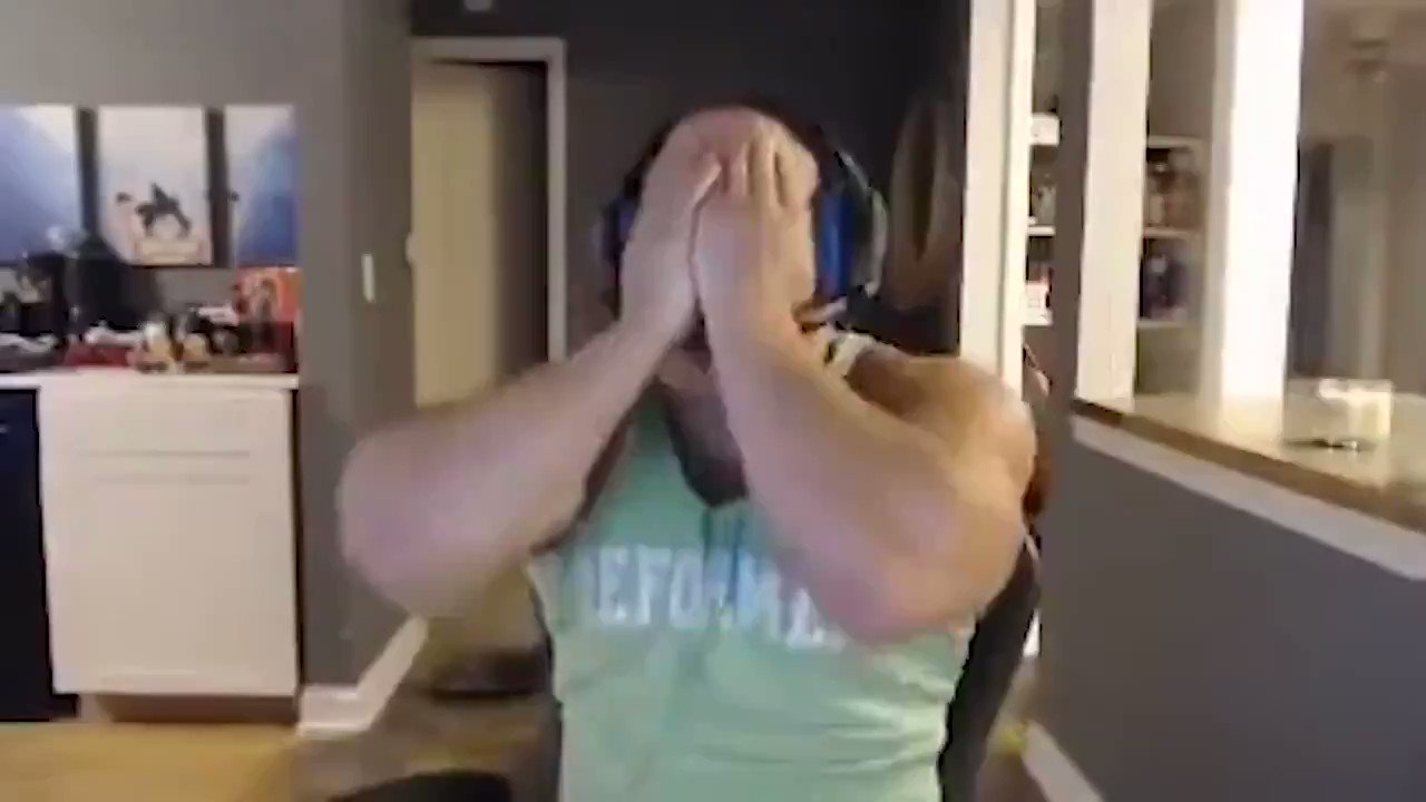 Riot Nasus On Twitter League Of Legends Players When Ranked Queues