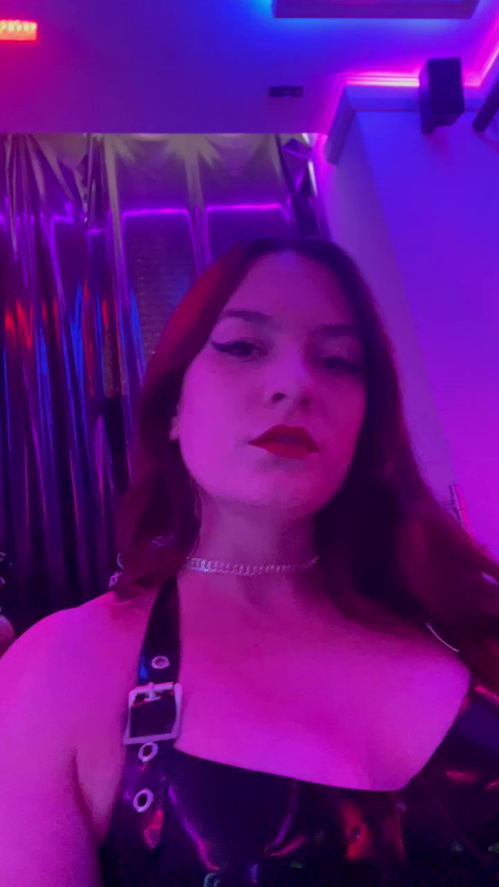 MISS MAY • LONDON & BERLIN DOMINATRIX on Twitter: "Es gibt nichts besseres als wieder im ...