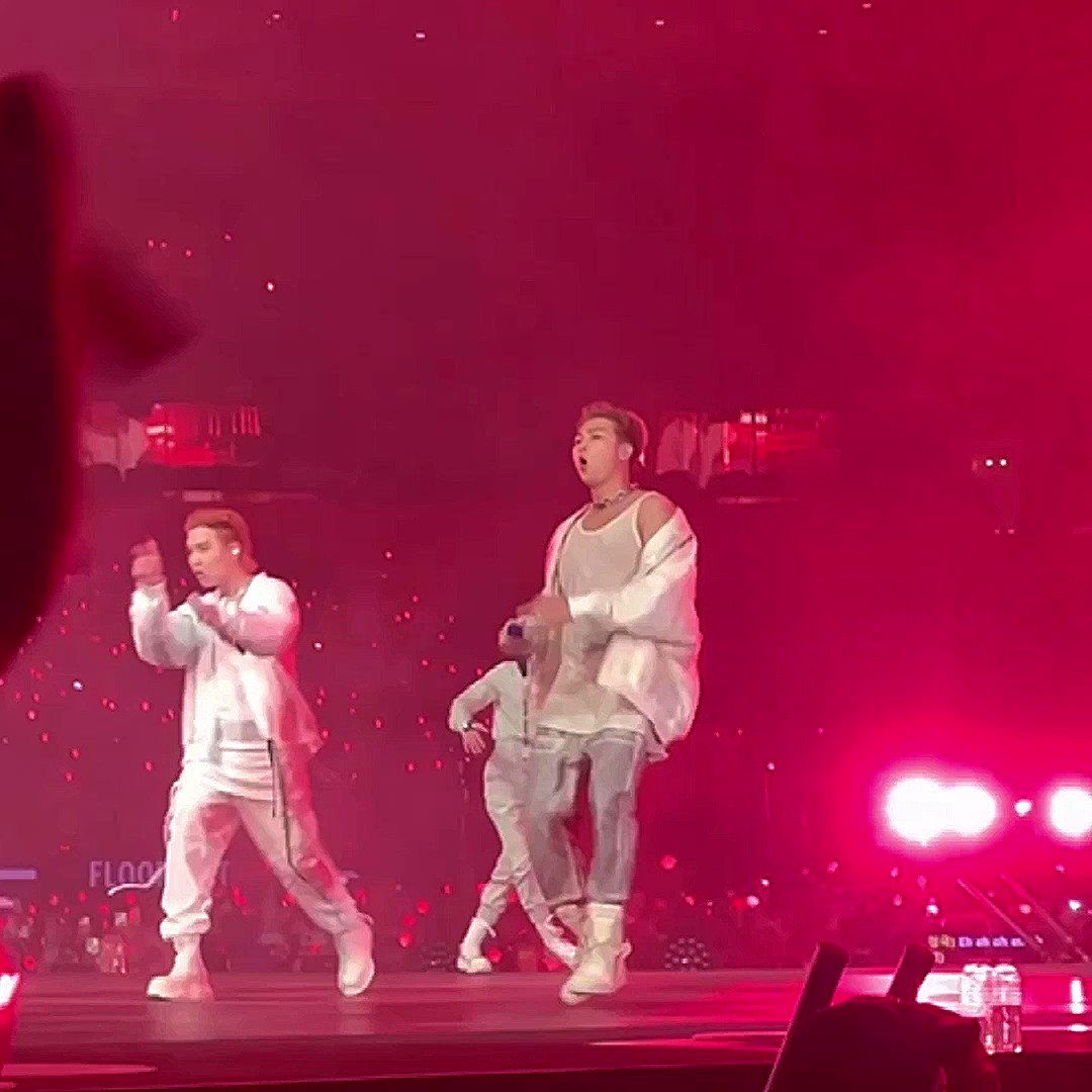 namjoon loops on Twitter: "NAMJOON PUT HIS TONGUE OUT NAMJOON PUT HIS TONGUE OUTBGF https://t.co ...