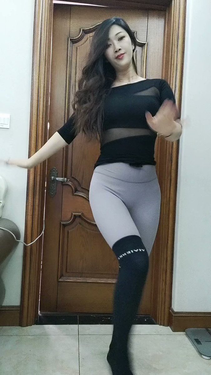 ＃少妇 ＃瑜伽裤 ＃紧身裤 ＃跳舞 我爱美熟女 @lkl_cookie