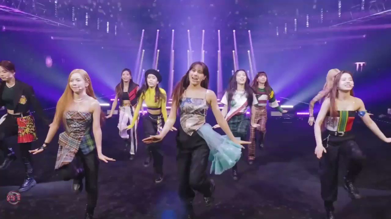 NiziU Pics ⊠ (slow) on Twitter: "211218 | NiziU - Take a picture performance on MTV VMAJ 2021 ① ...