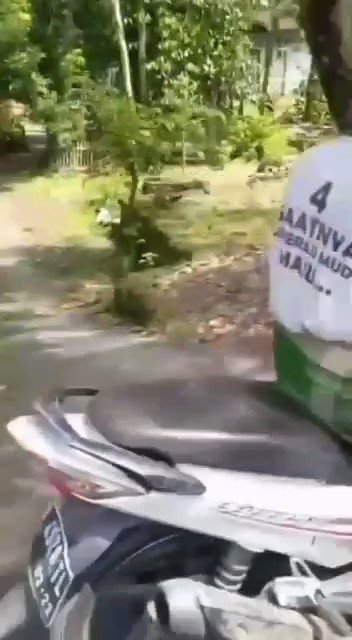 No Context Bapack-Backpack on Twitter: "Freestyle dulu bos https://t.co/kgY4YXJKJs" / Twitter