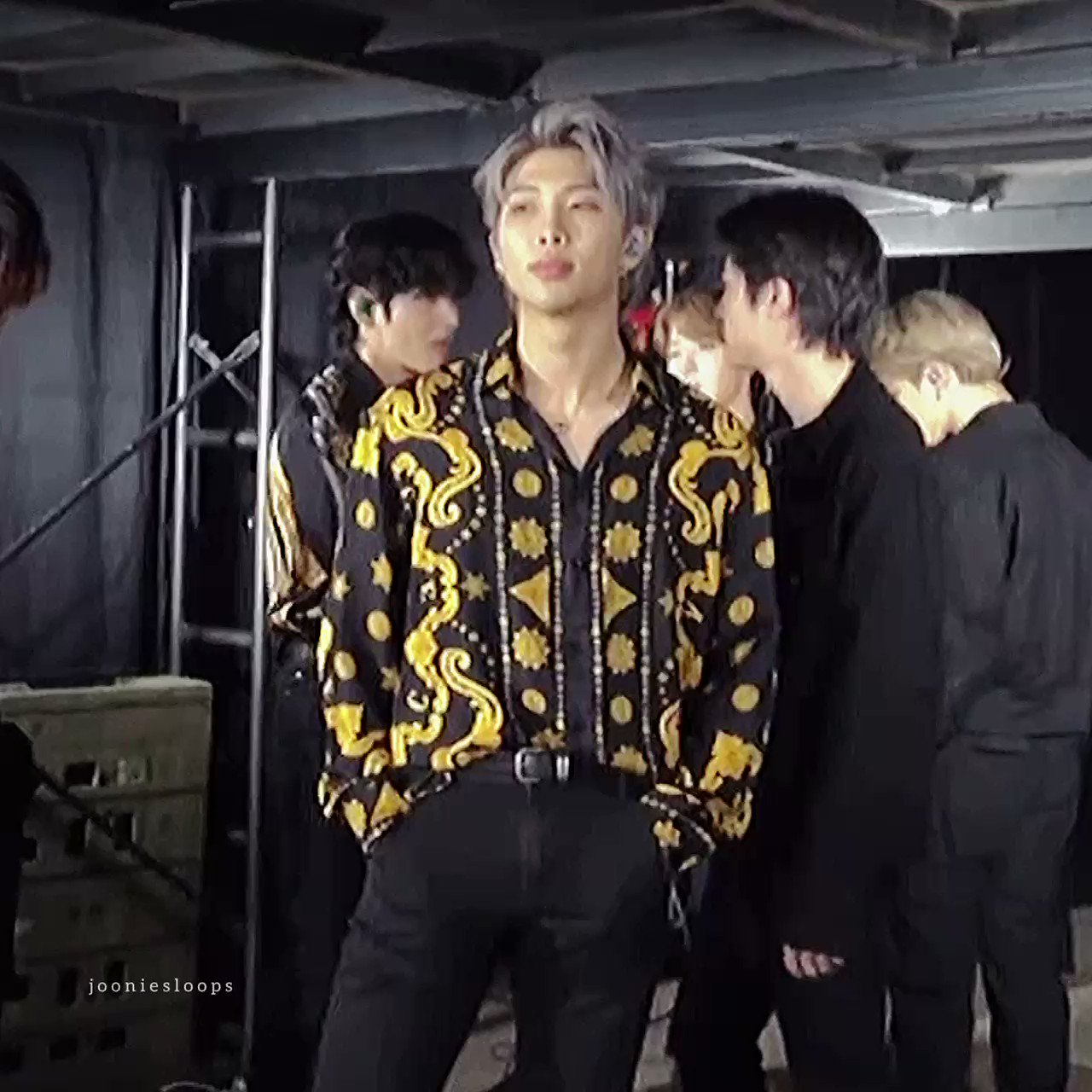 namjoon loops on Twitter: "https://t.co/2wH20nbyOa" / Twitter