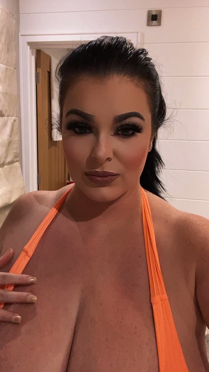 πππ£ππ πππππ€ π¦π On Twitter You Liking My Huge Boobies π Yay Or Nay