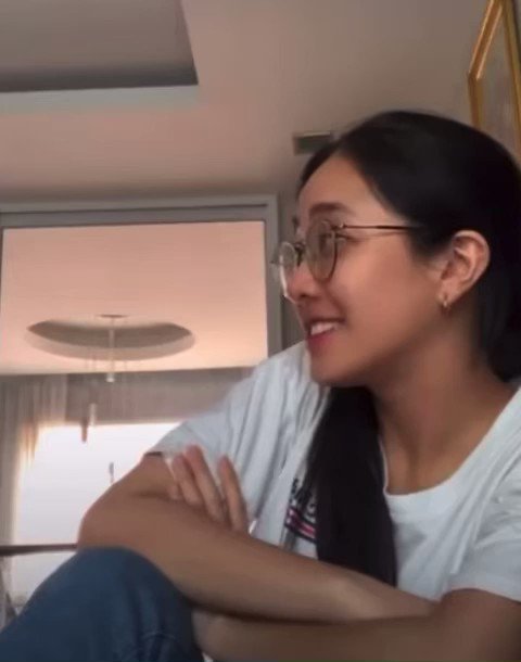 love cherry motion🍮 on Twitter: "ตลกอันนี้ที่มายสอนเพื่อนเต้น like a bling แล้วเพื่อนเถียง ถาม ...