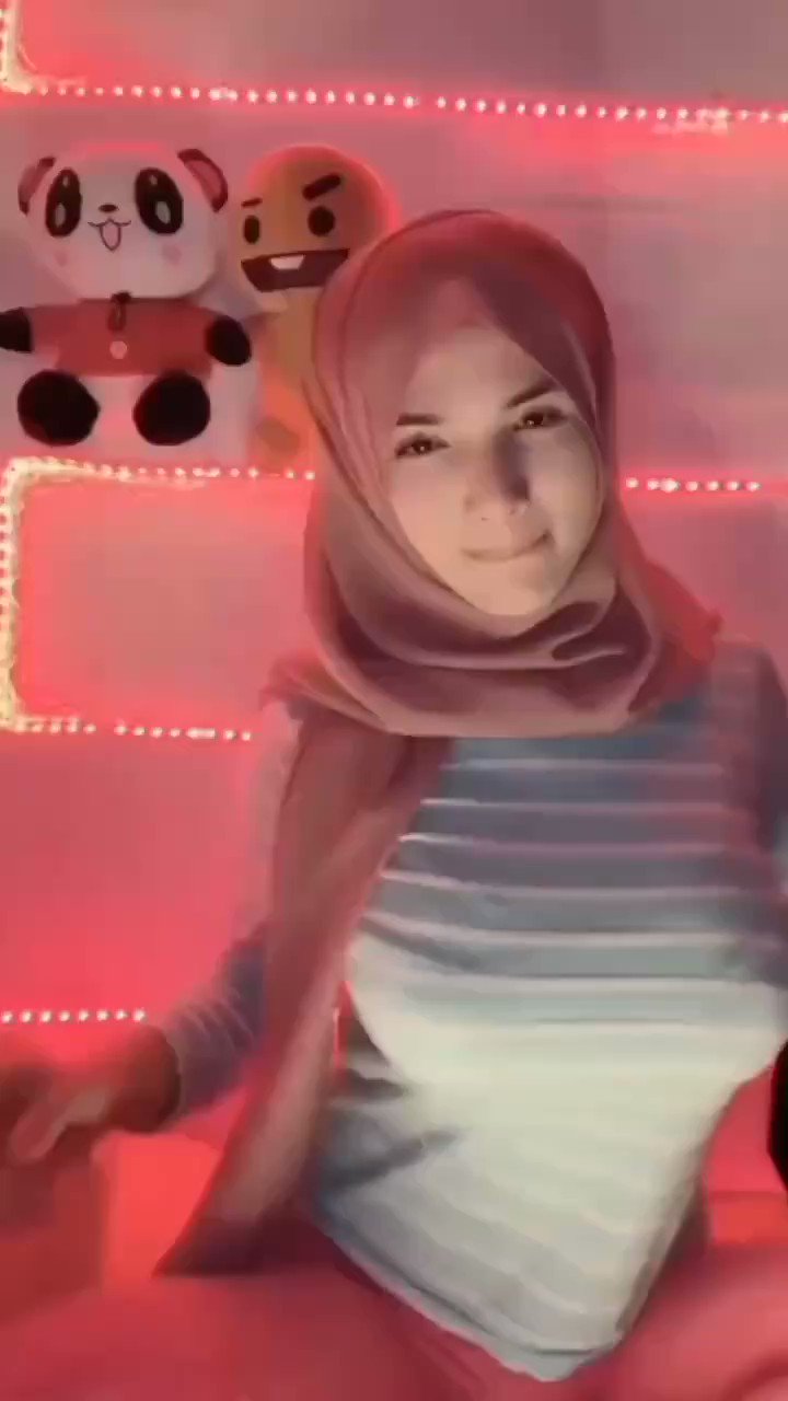 VCS HIJAB SYANTIK HOT (@hotsyantik_) / Twitter