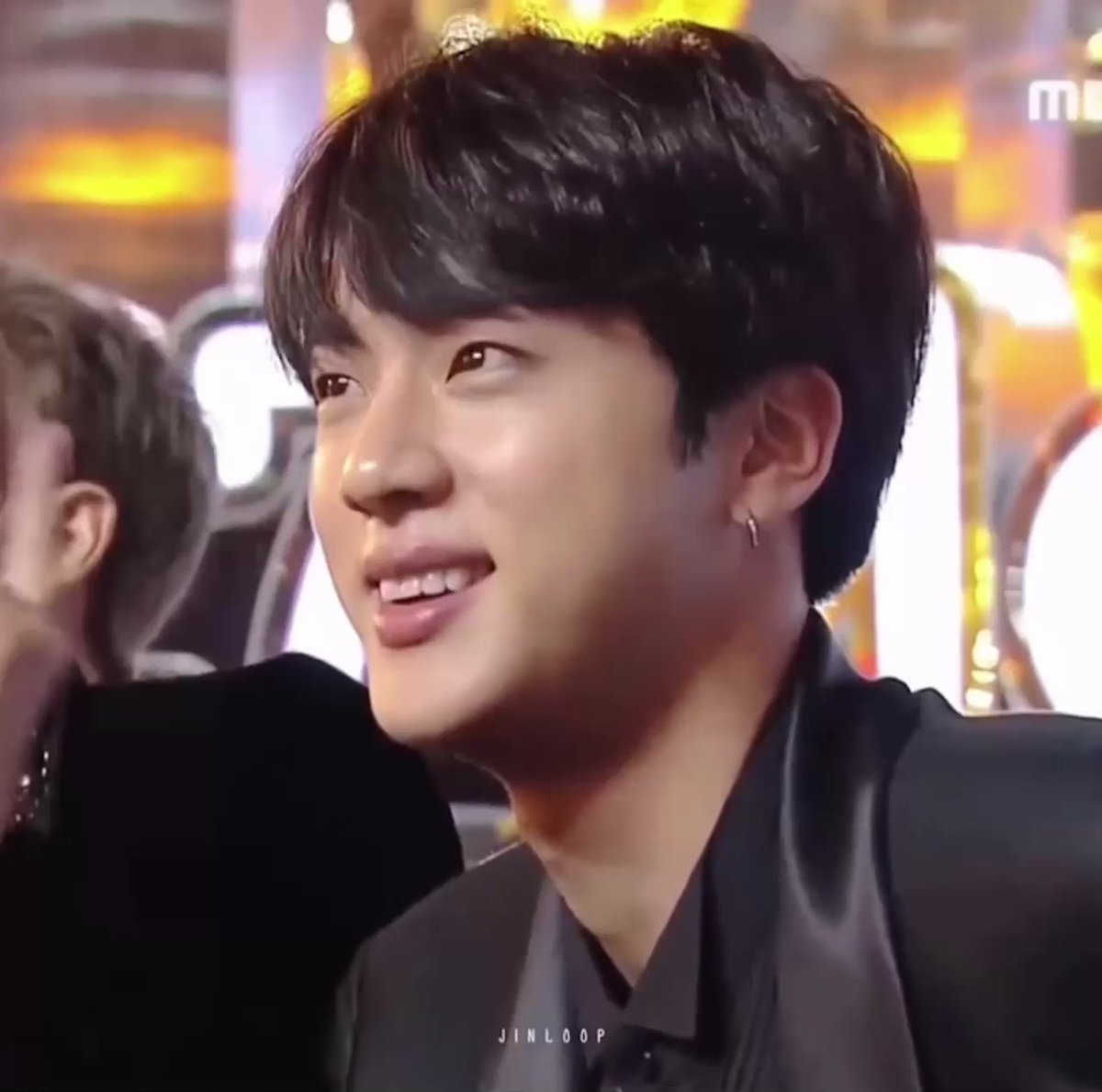 jin loops on Twitter: