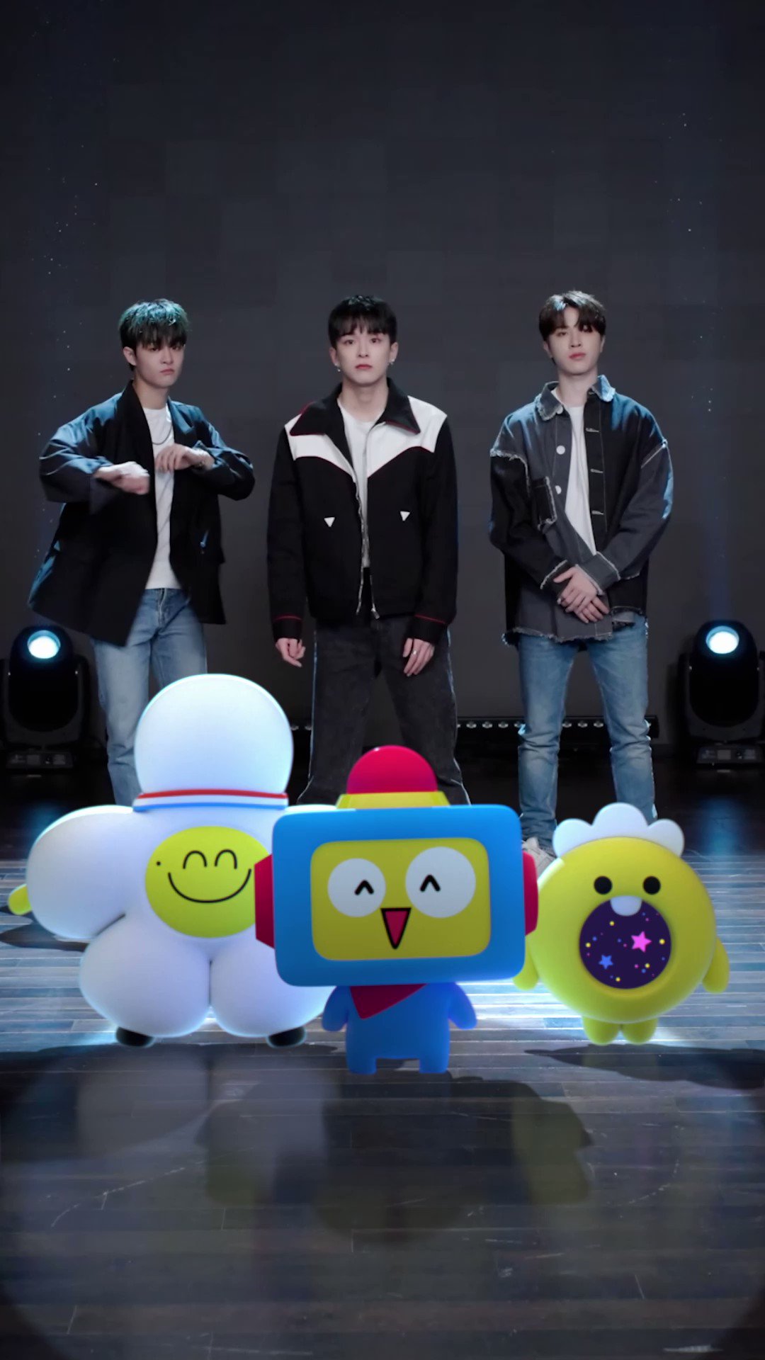 TRUZ on Twitter: "🏁🚘 TREASURE X TRUZ 🚘🏁 '직진(JIKJIN)' DANCE CHALLENGE 12+12=💎🔥💥🎊 #JIKJIN #직진 ...