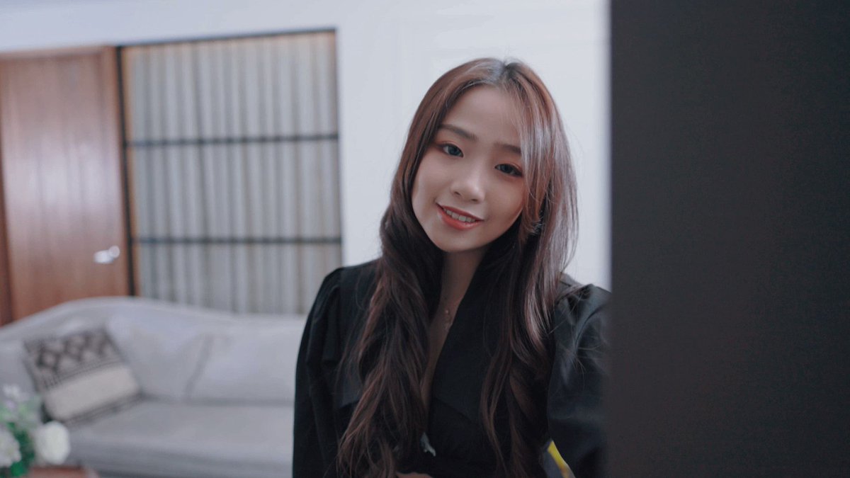 微劇情寫真 尺度解放微露第三點20歲女房仲最強業績推銷術微劇情影片直接送 如果無法購買,也懇請大家按愛心支持一下 Bds2021111 鱷魚哥 Jivd 大尺寫真 趕緊來解鎖吧