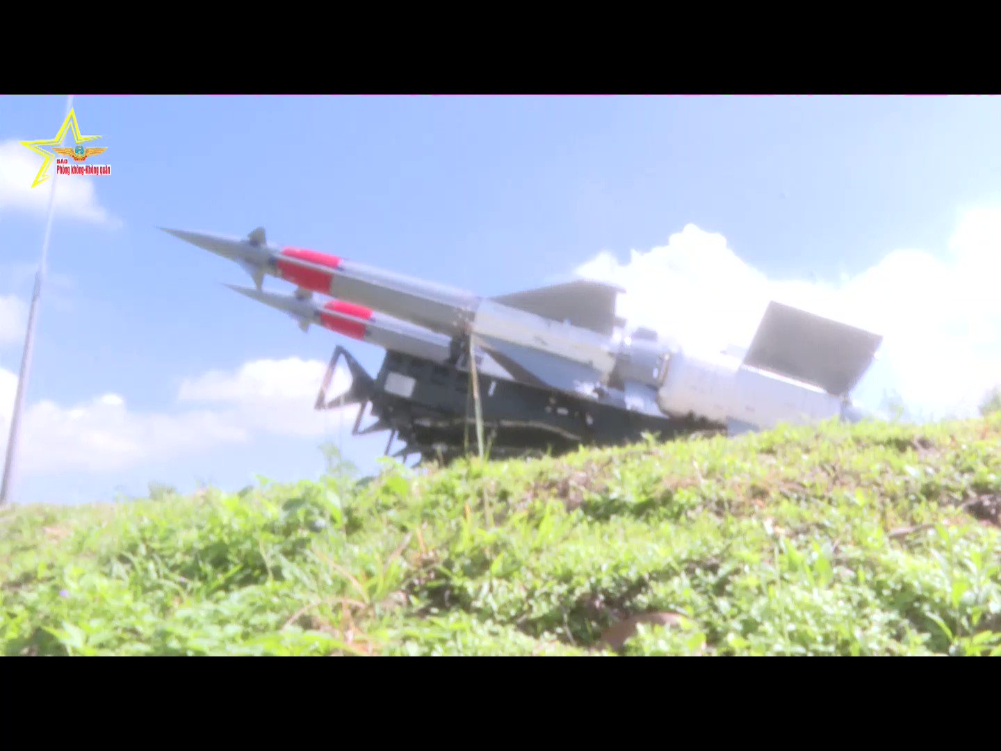 Lee Ann Quann on Twitter: ""Analog vs digital" Inside look of a system of S-125 2TM of the Air ...