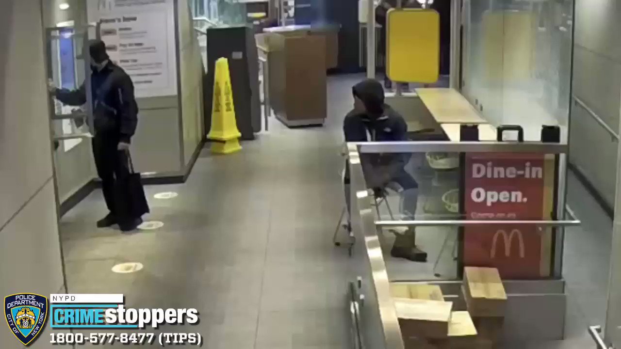 Nypd Crime Stoppers On Twitter 🚨wanted🚨for A Robbery At Mcdonalds