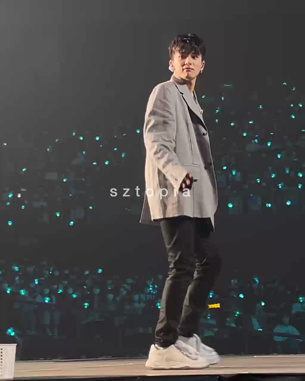 alya ᯽ (@wjeont) / Twitter