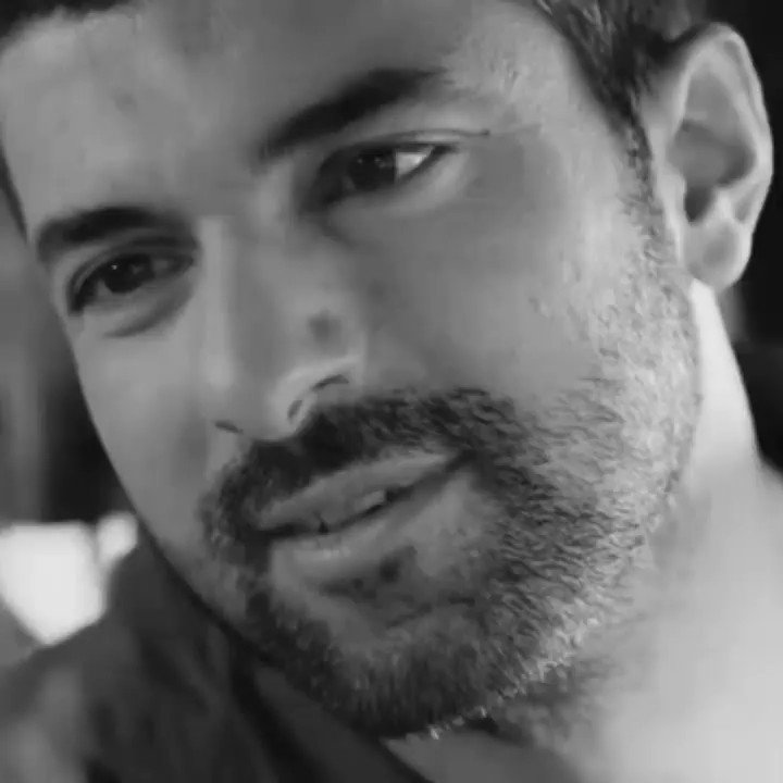 Hend Mostafa 🌸 on Twitter: "Your eyes said all the words. 💜💜#EnginAkyürek https://t.co ...