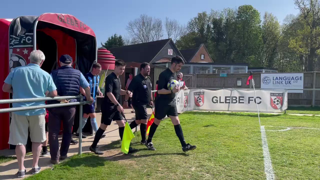 Glebe Football Club on Twitter: "The teams are on their way out! ⚽️☀️ #Glebe #Crowborough #SCEFL ...