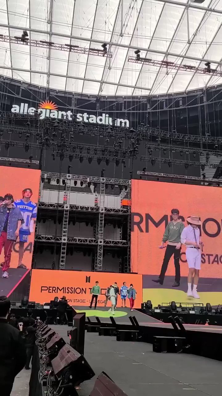 BANGTAN LAB on Twitter: "RT @BTSChartsDailyx: .@BTS_twt via Instagram Reels (2) [https://t.co ...