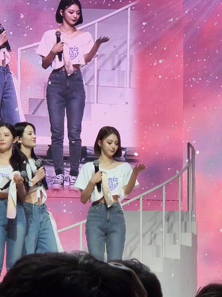 진짜죽고시퍼너무좋아서..... 🐣🐱77🍀 @nk00_0707