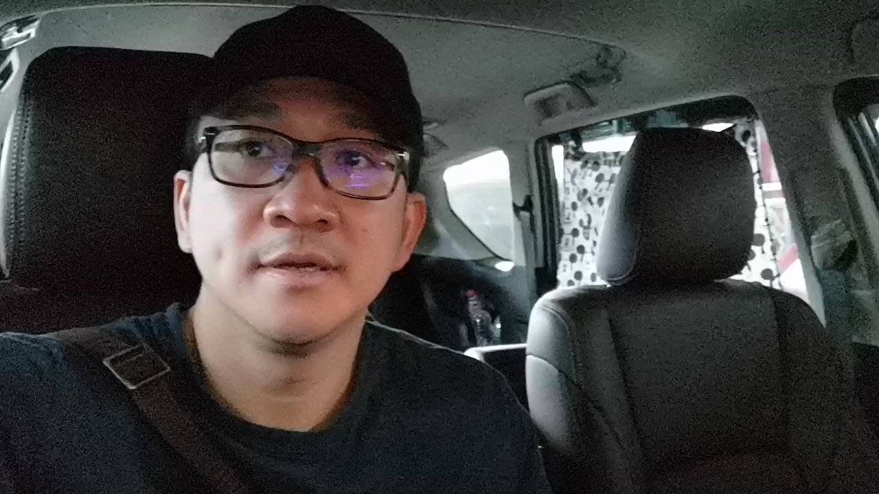 Ki Samber Edan on Twitter: ""Kerja Kawan, Cewek Sekarang Sukanya Mandiri BCA sama BRI" Itulah ...