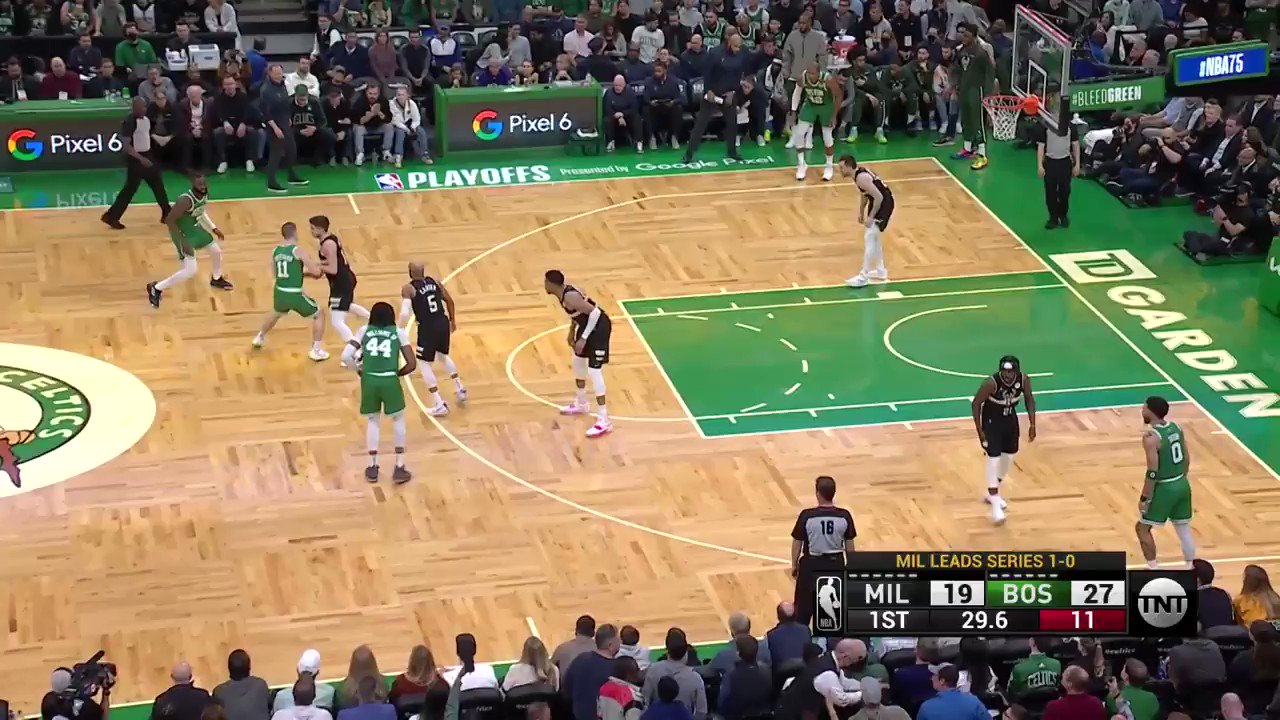 ClutchPoints on Twitter: "Jaylen Brown is COOKING in the 1st Quarter 🔥 17 points 6-of-7 FG 3-of ...