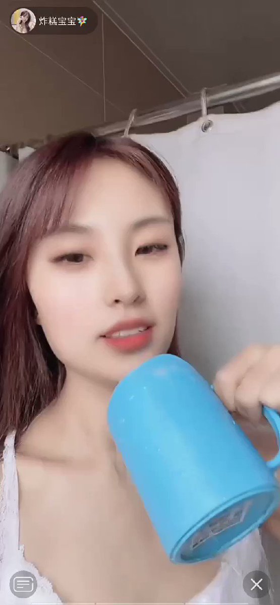 快手 抖音 直播 网红 漏点 走光 真空 变装 精华 抖音快手网红女主播真空直播故意漏点 【更多视频已更新至主页置顶电报群】 抖音 快手 直播 真空 裸舞 网红