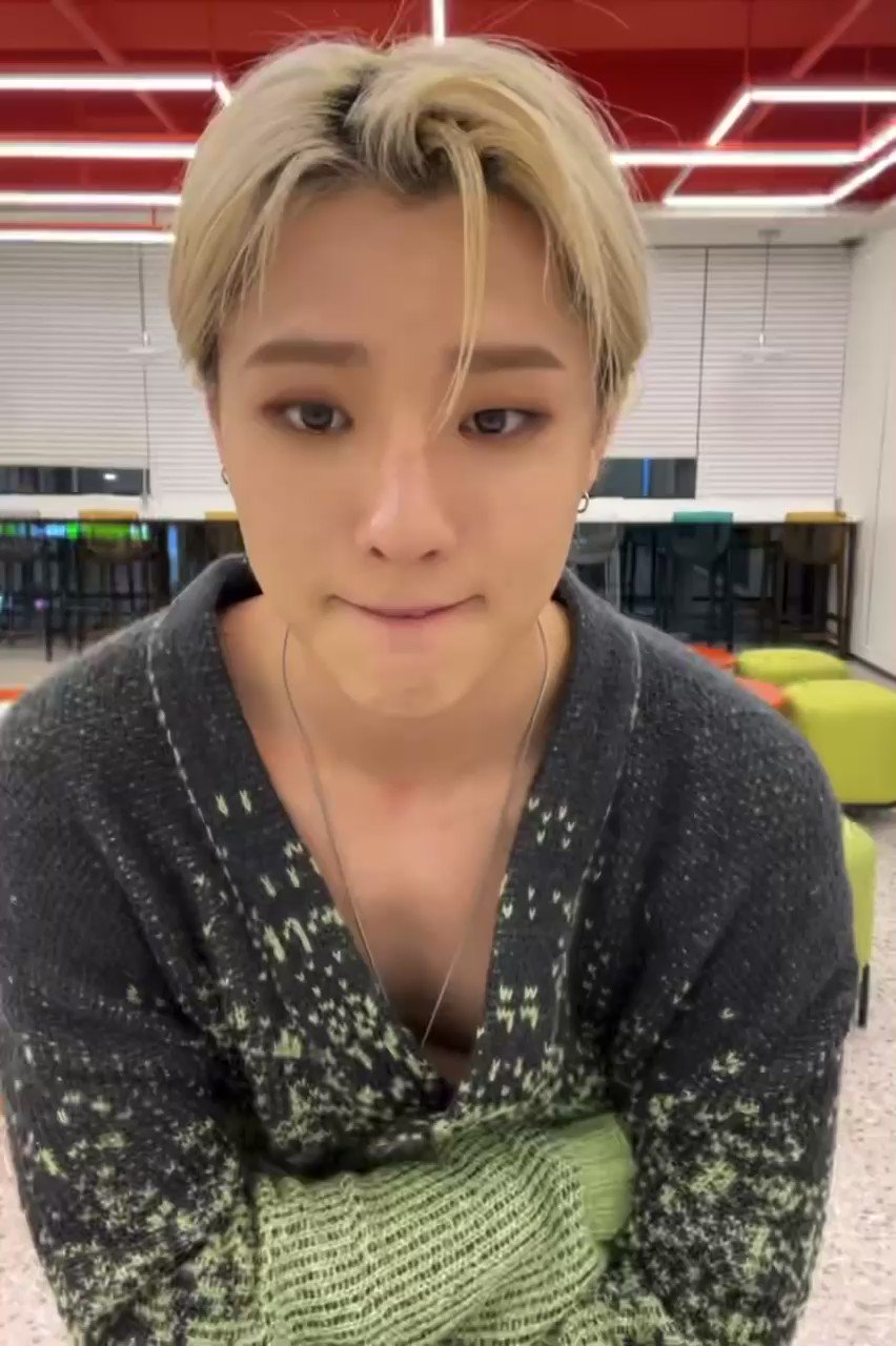 🍋 On Twitter 이 왜구러쎄요오 왜그러십니까 찾다가 찾은 비밀이지롱 •••• 이날은 뭐였을까 •• 협이씨 감사했어요 •••