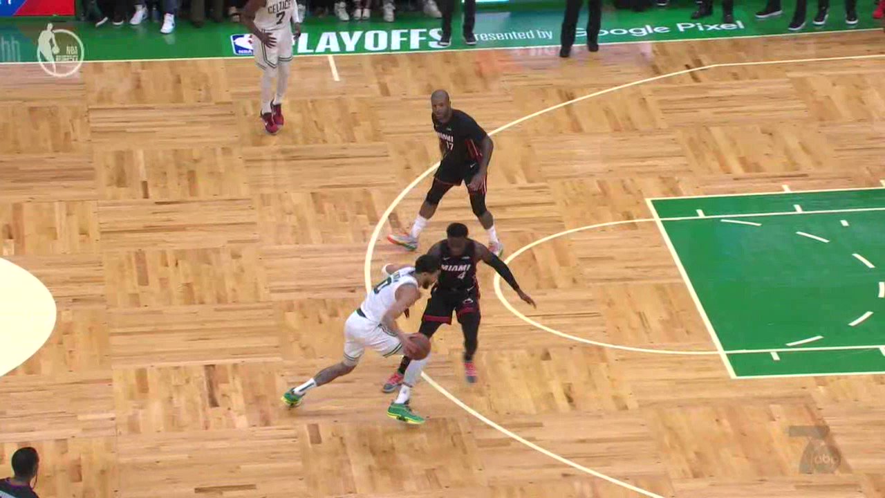 ClutchPoints on Twitter: "Jayson Tatum appears to suffer a shoulder injury trying to grab Victor ...