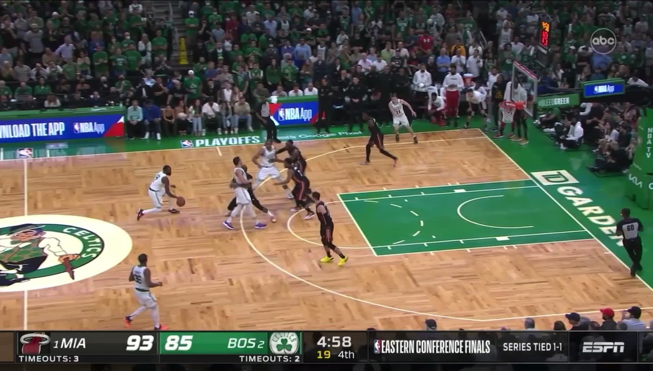 ClutchPoints on Twitter: "Jaylen Brown gets away with a travel here and scores 😅 https://t.co ...